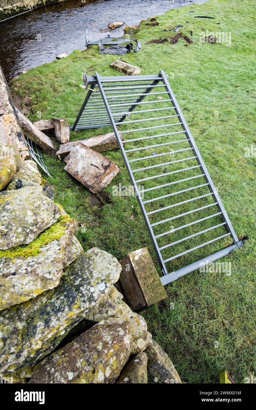 Extensive damage to railings and parapet at Mill Bridge,Station Rd,Long ...