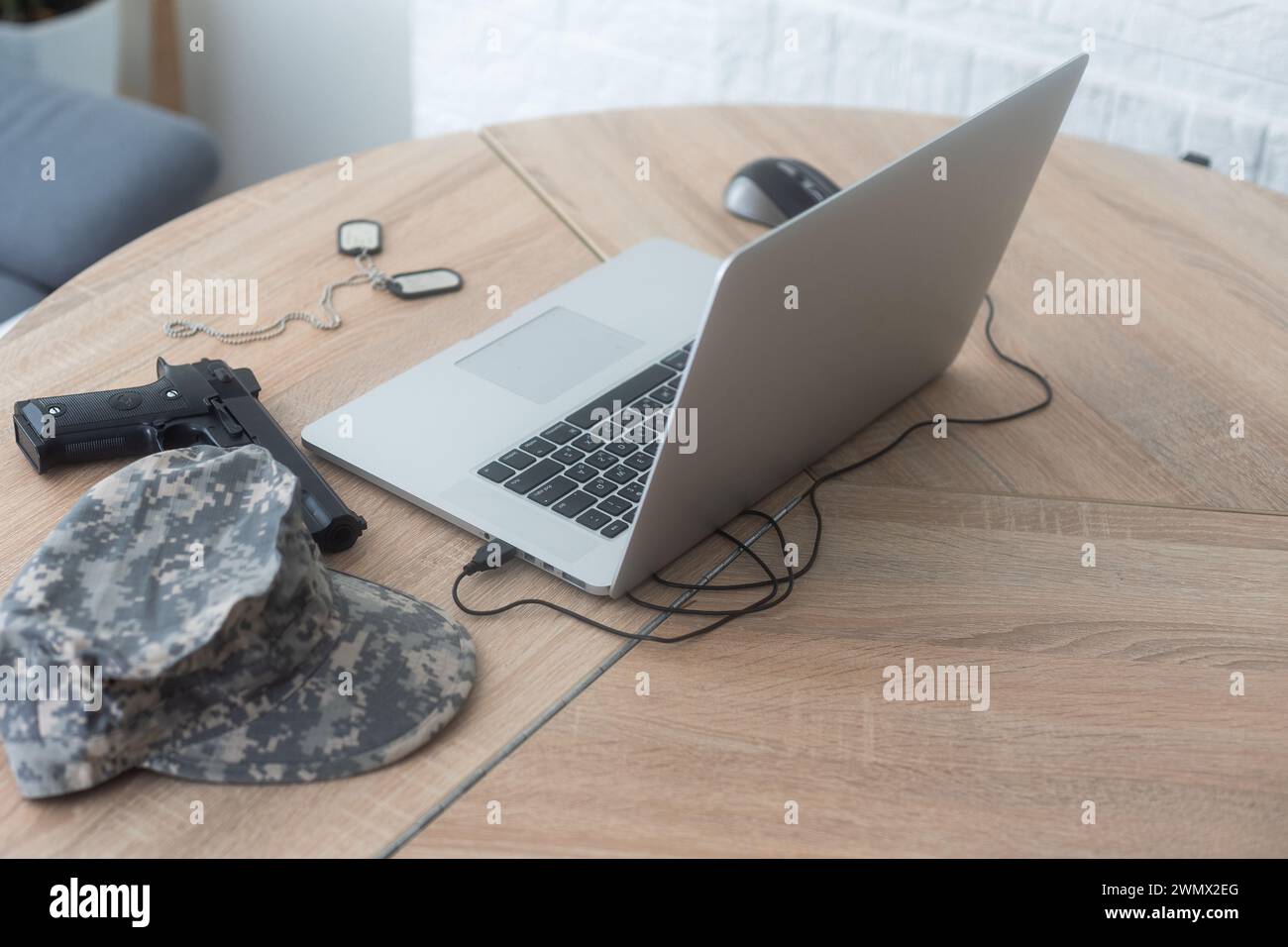Crime internet laptop pistol hi-res stock photography and images - Alamy