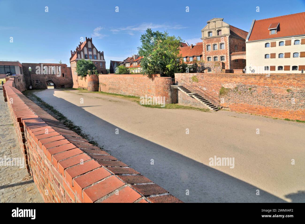 Torun teutonic order ruins castle hi-res stock photography and images ...