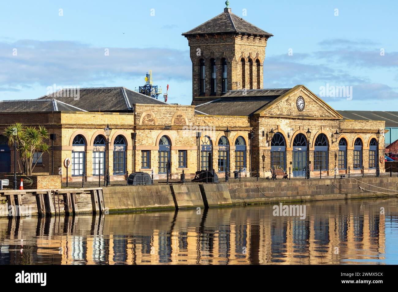 Forth ports hi-res stock photography and images - Alamy