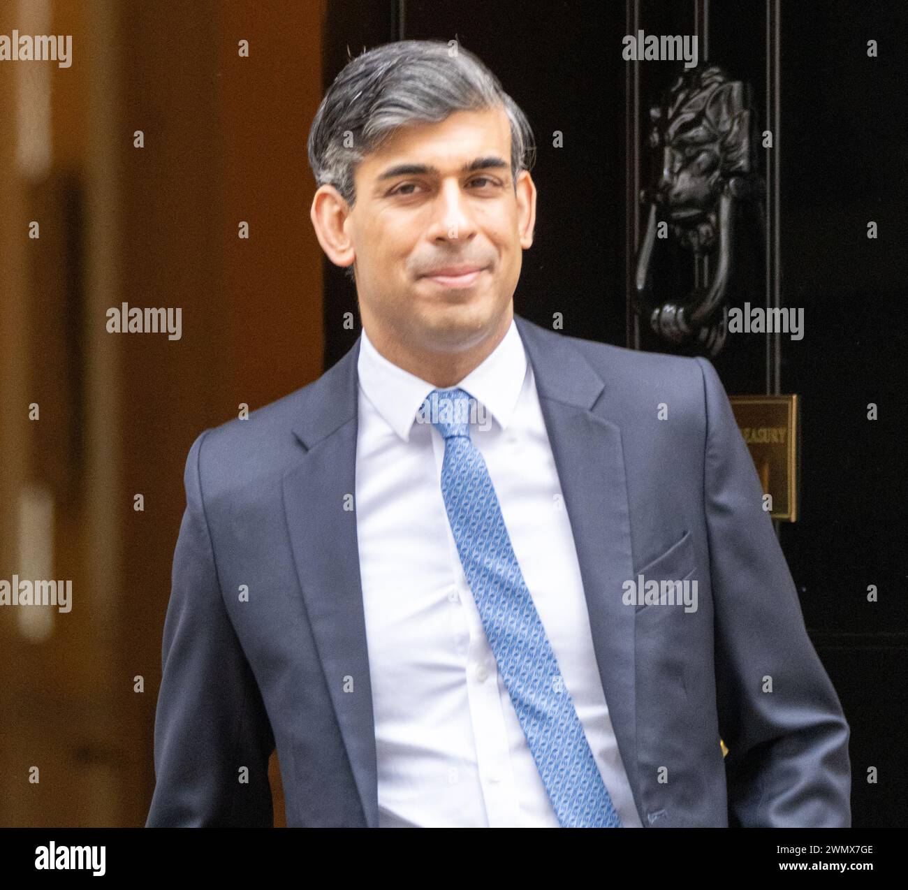 London, UK. 28th Feb, 2024. Rishi Sunak, Prime Minister, leaves 10 Downing Street for PMQ's ...