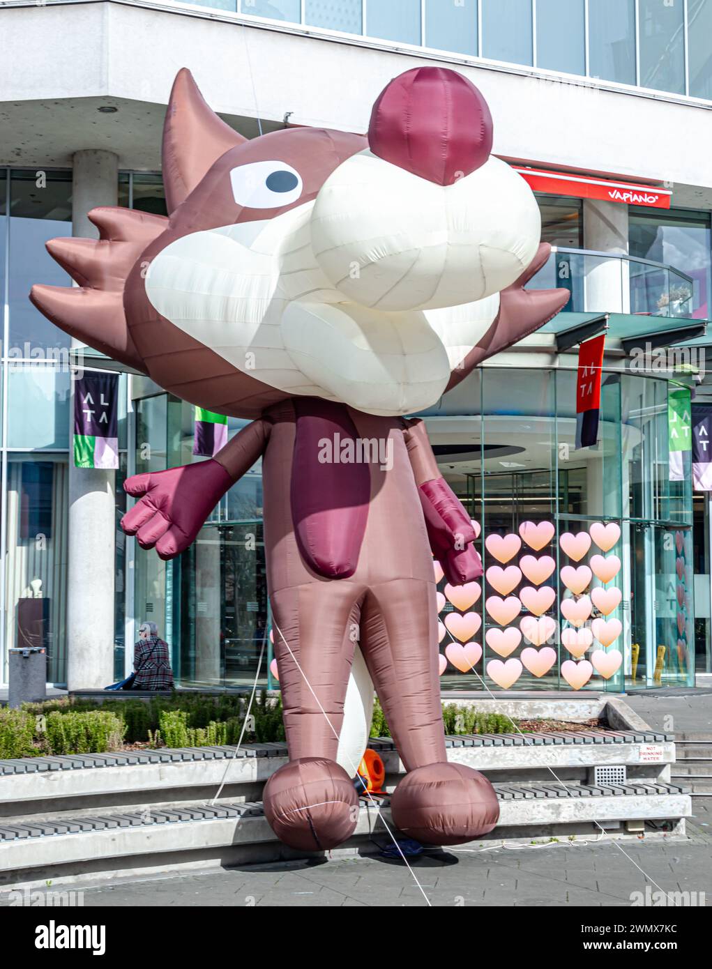 Beloved Sarajevo wolf mascot, Vucko, arrives at Alta Shopping Center ...