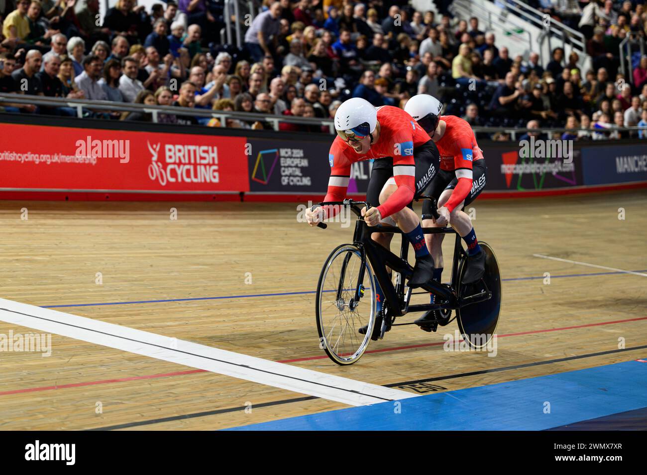 Paracycling hi-res stock photography and images - Alamy