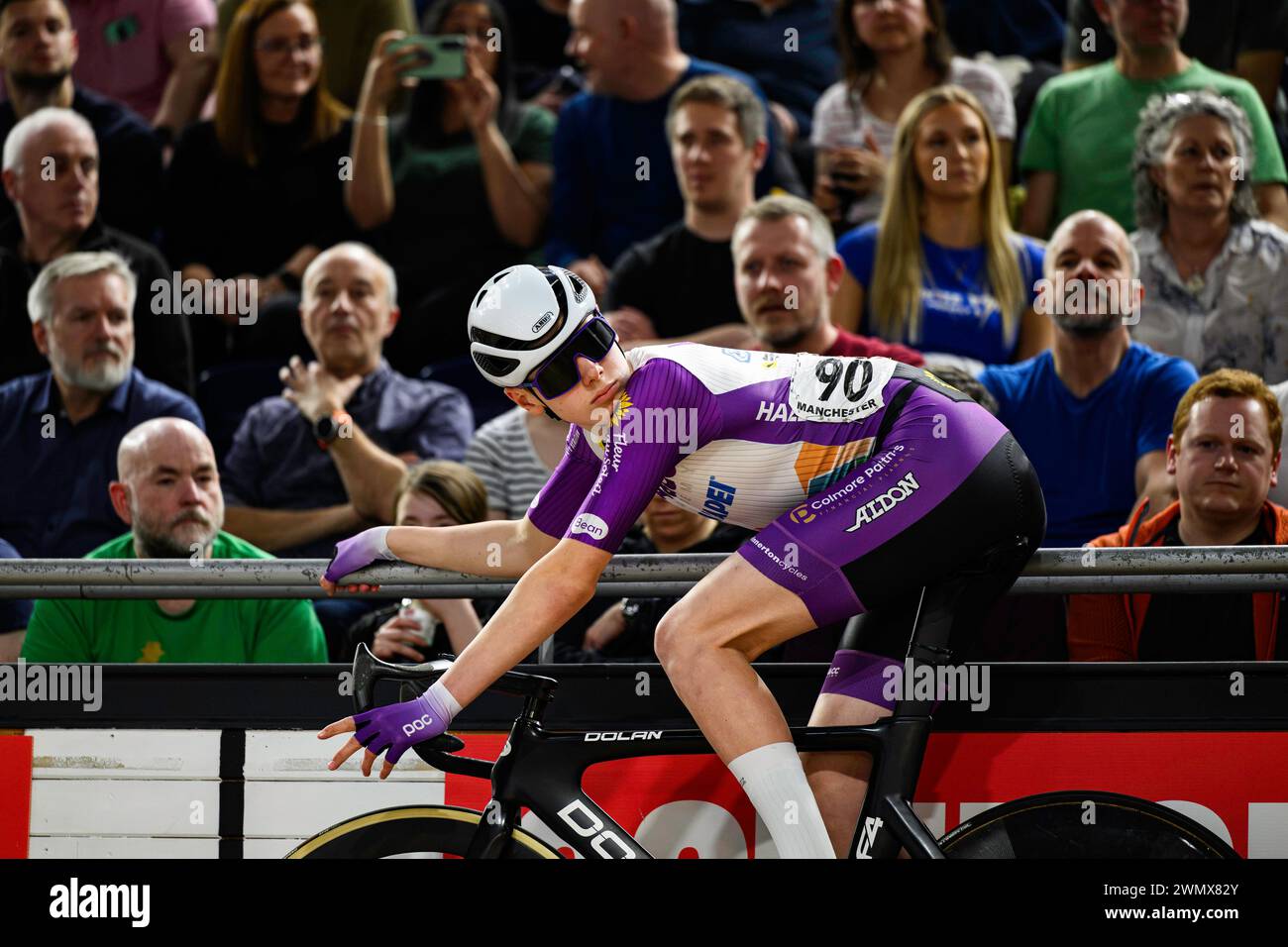 Scratch hub hi-res stock photography and images - Alamy