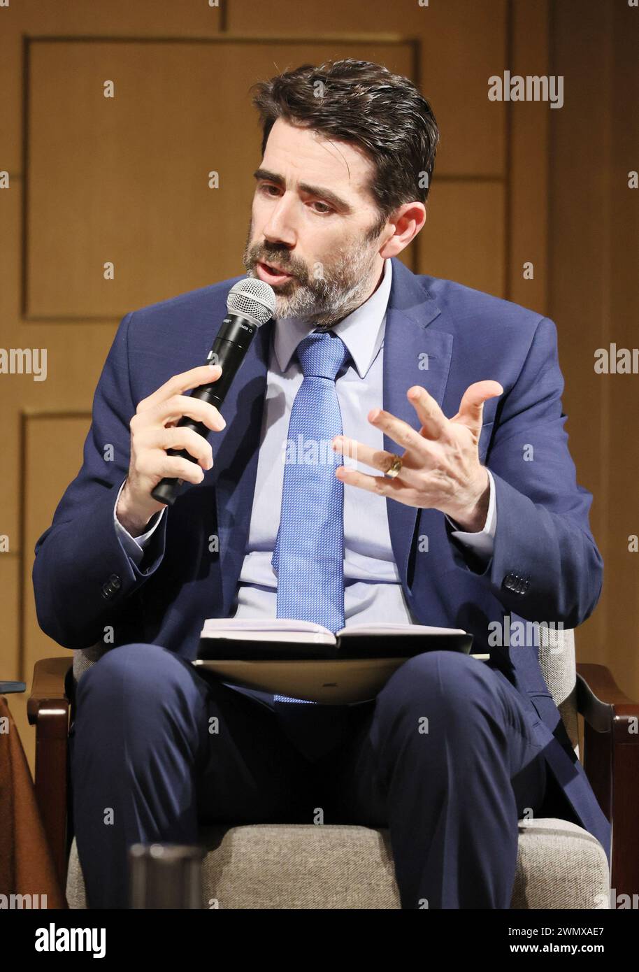 Australian strategic policy institute hi-res stock photography and ...