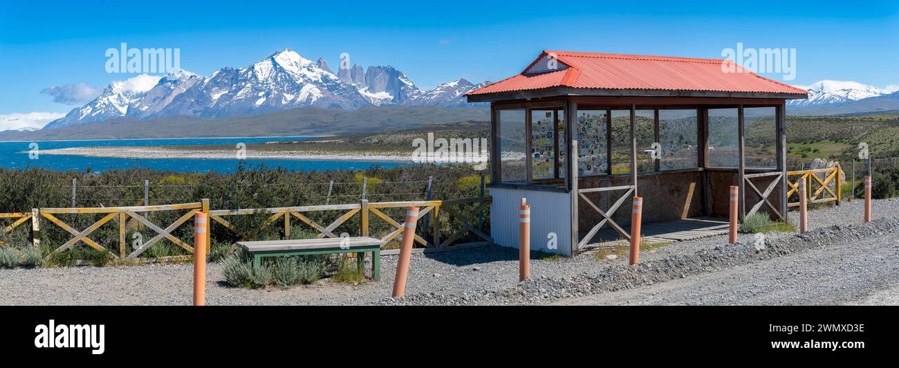 Mountain range with lake, in the foreground hut with wildlife ...