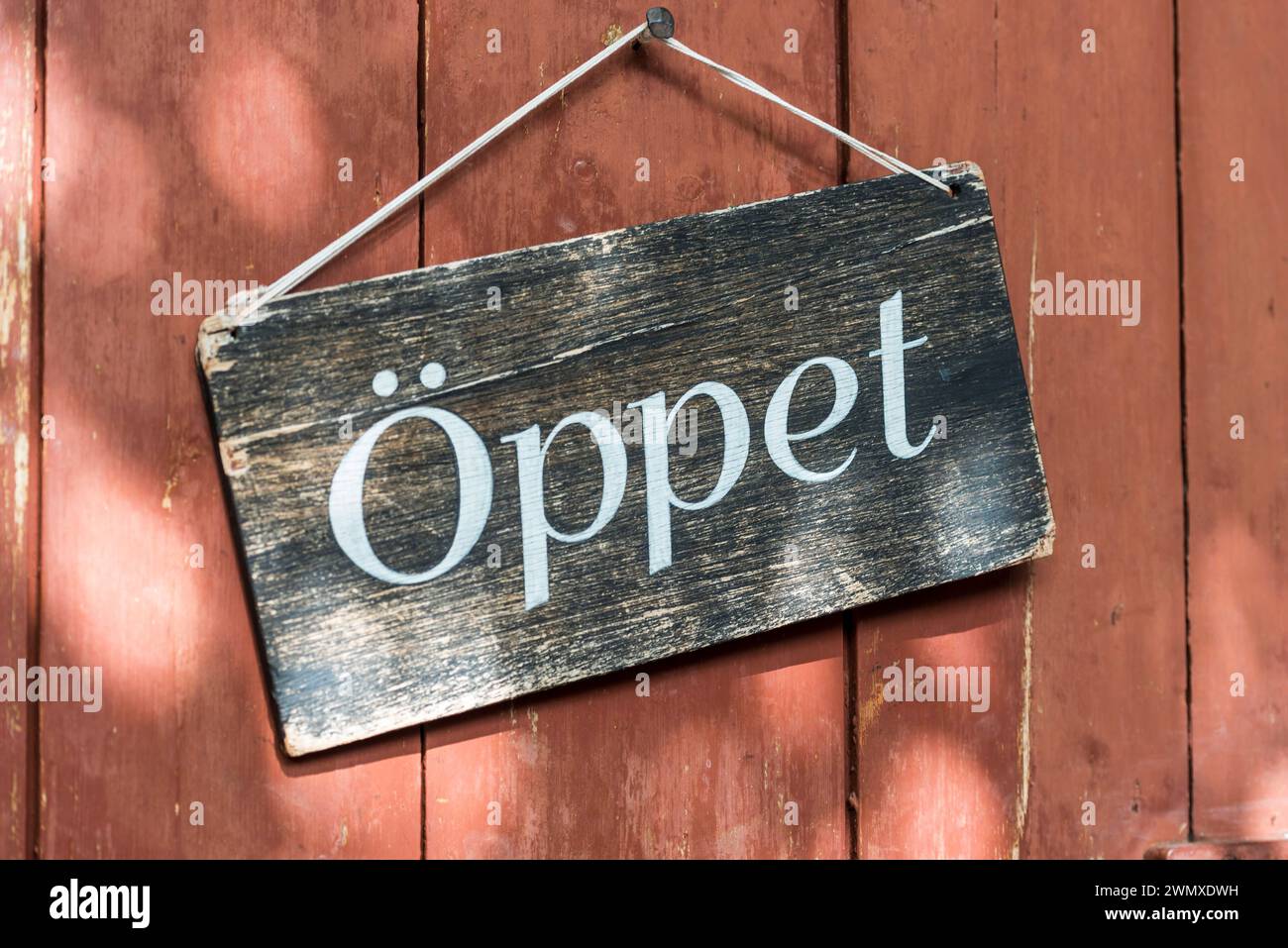 Shop opening hi-res stock photography and images - Alamy
