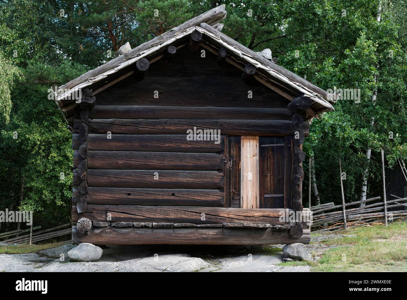 Old Swedish farm shed, wooden house, wood, facade, building, old, farm ...