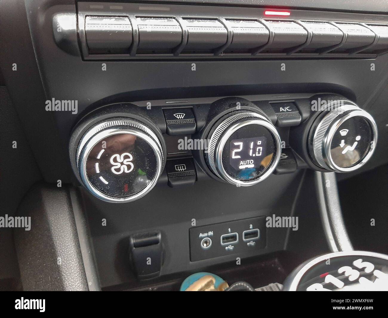 Co2 controller hi-res stock photography and images - Alamy