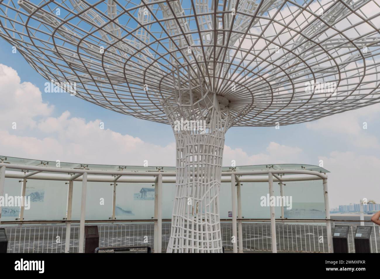 Steel rods in port hi-res stock photography and images - Alamy