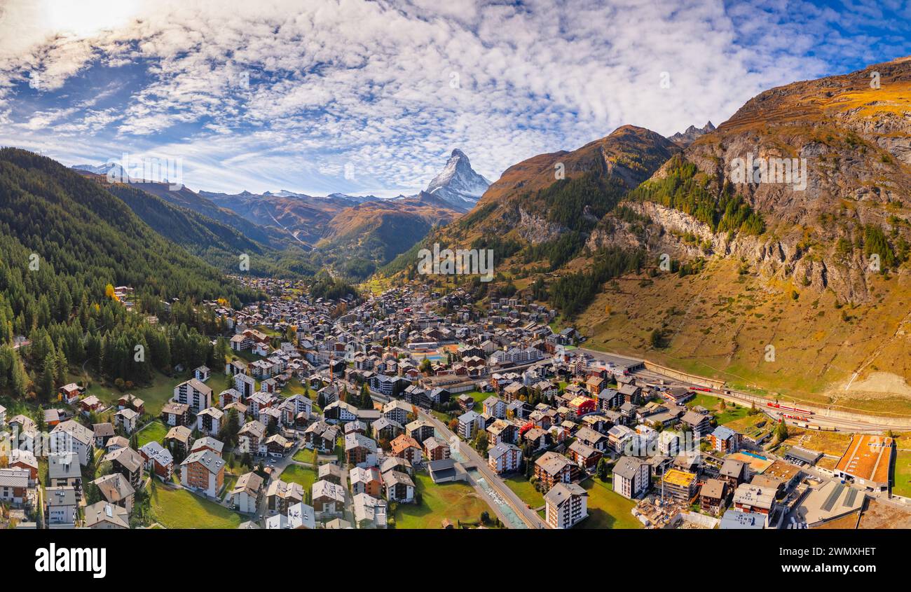 Zermatt ski resort matterhorn hi-res stock photography and images - Alamy