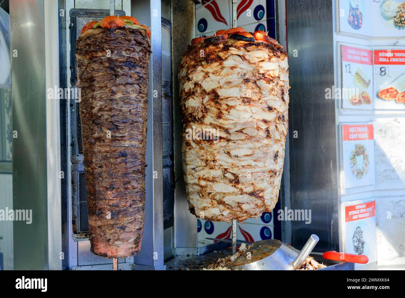 Kebab stand, bazaar district, Eminoenue, Istanbul, European part ...