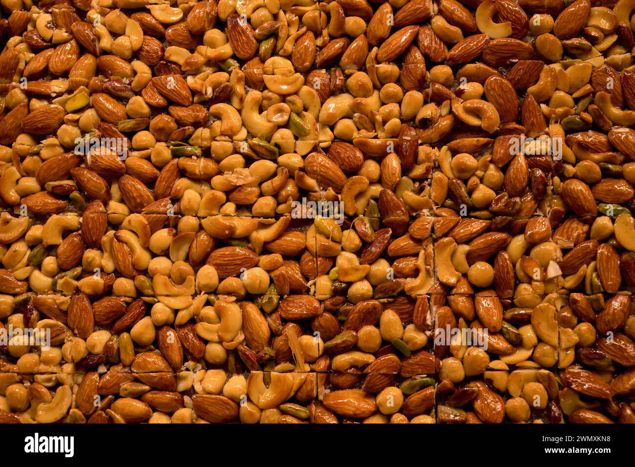 Istanbul nut shop hi-res stock photography and images - Alamy