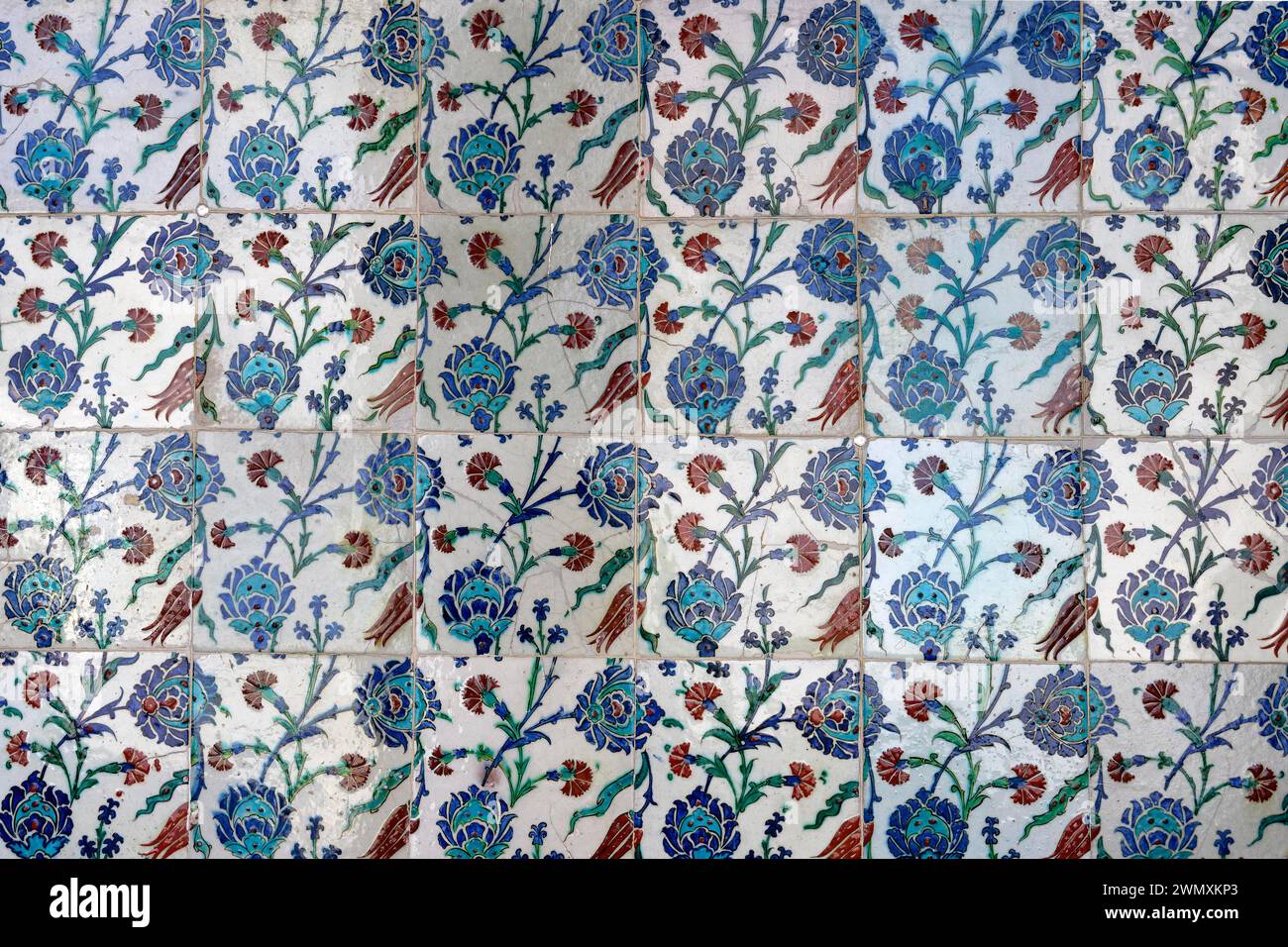 Iznik tiles in the Topkapi Palace, Istanbul, Turkey Stock Photo - Alamy