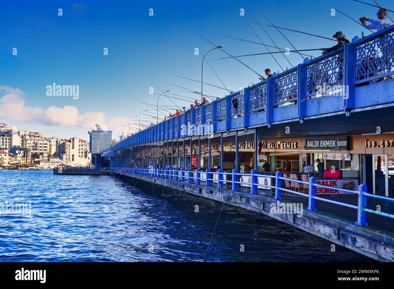 Restaurant fishermen istanbul hi-res stock photography and images - Alamy