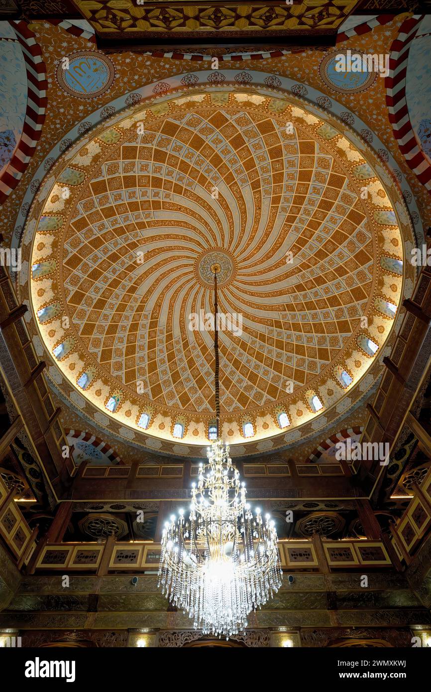Uzungol mosque, Prayer room and cupola, Trabzon, Turkey Stock Photo - Alamy