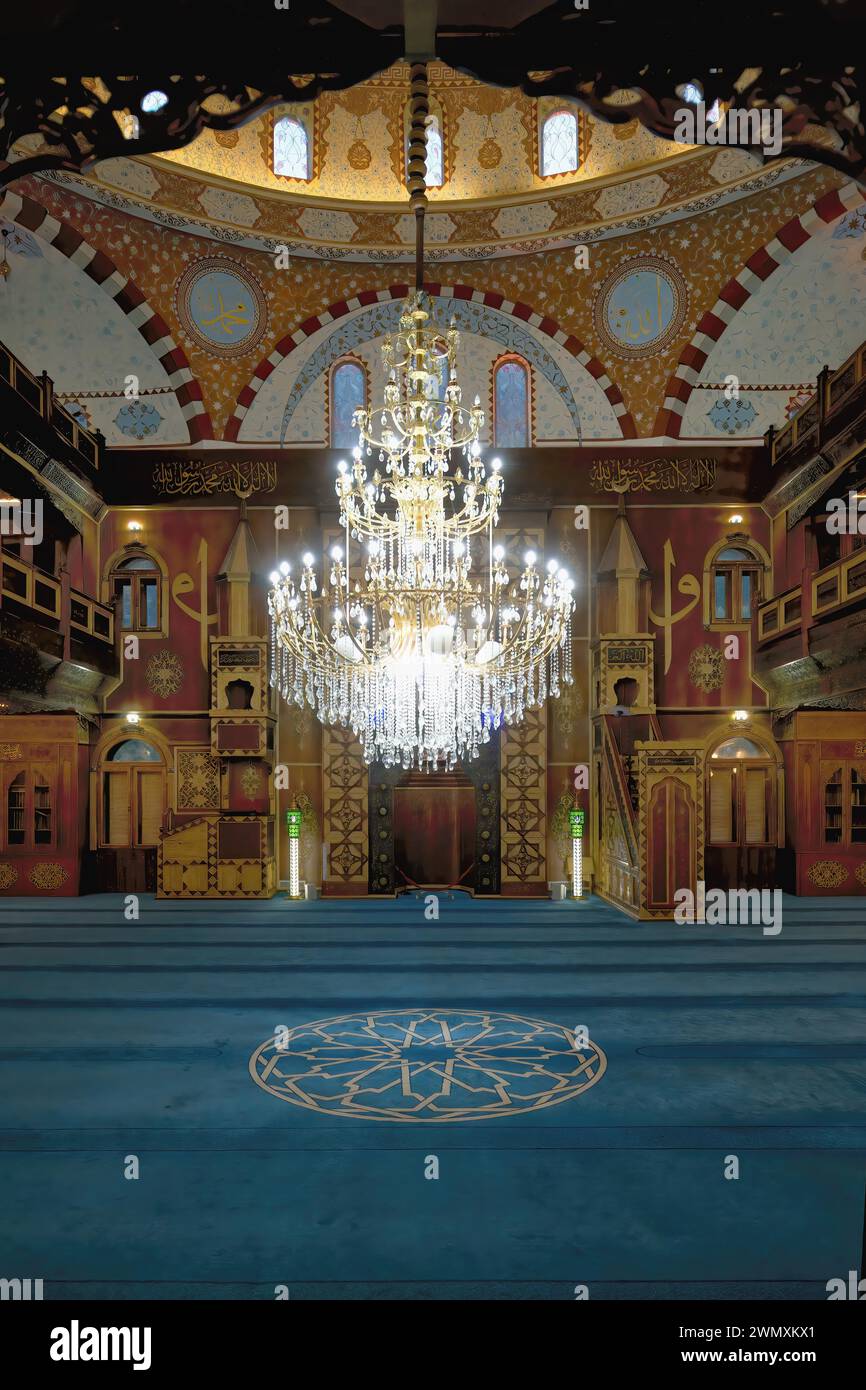 Islamic art for prayer room hi-res stock photography and images - Alamy