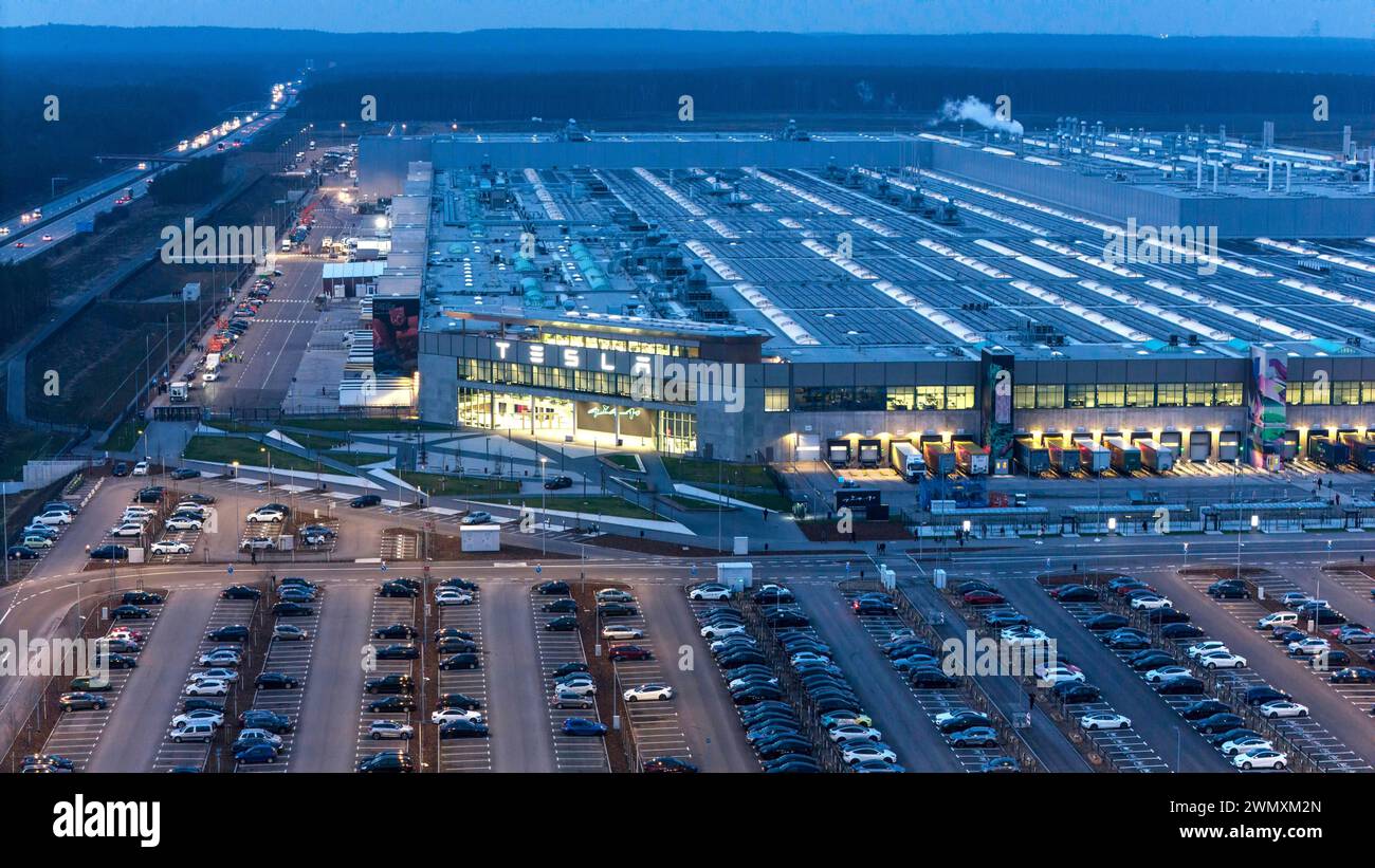 Tesla Giga Factory in Gruenheide, 26/02/2024 Stock Photo - Alamy