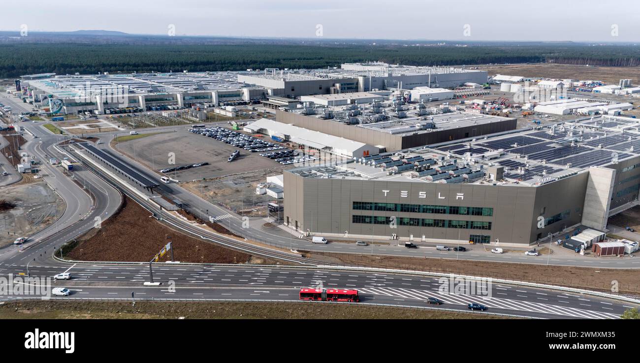 Tesla Giga Factory in Gruenheide, 26/02/2024 Stock Photo - Alamy