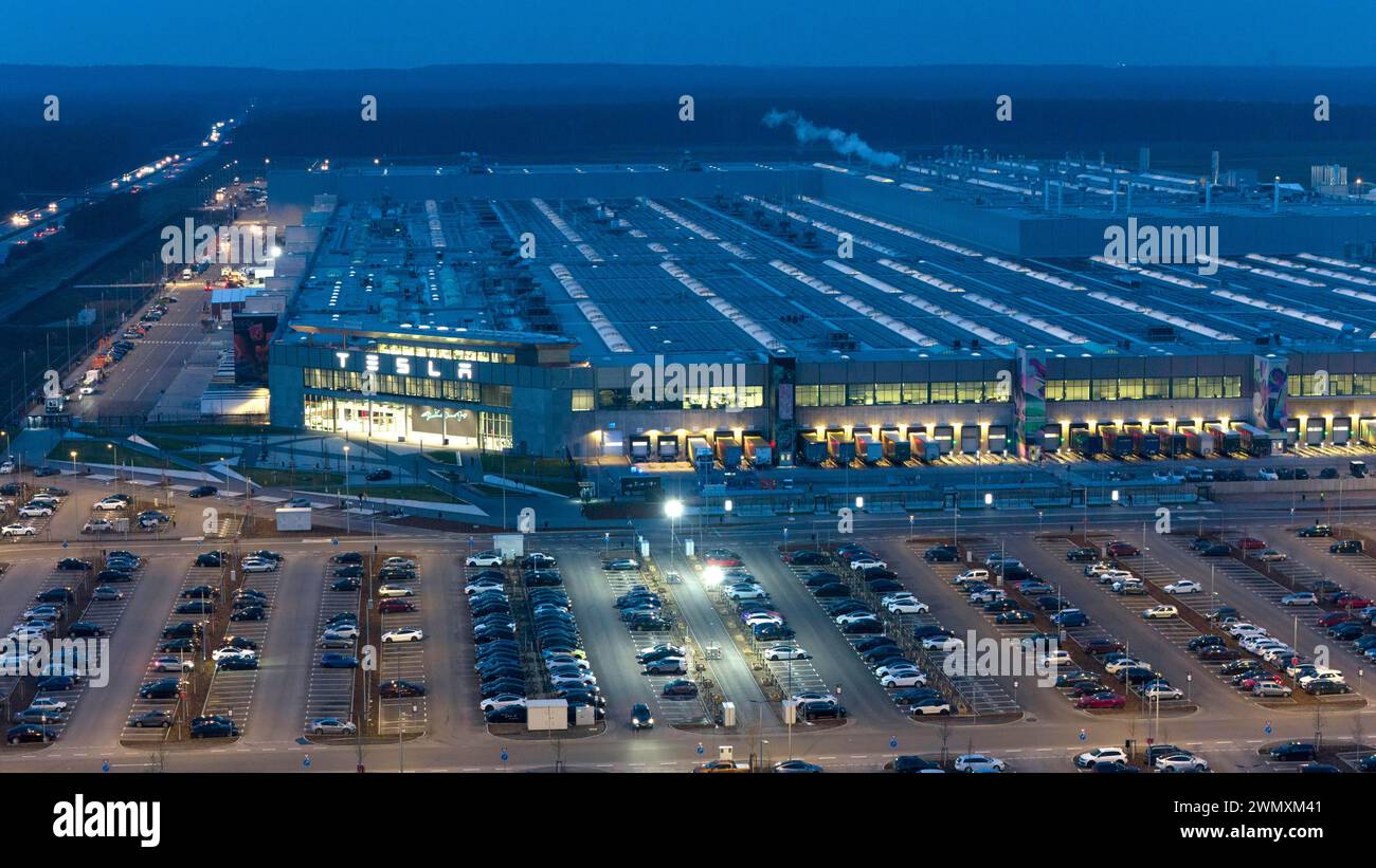 Tesla Giga Factory in Gruenheide, 26/02/2024 Stock Photo - Alamy