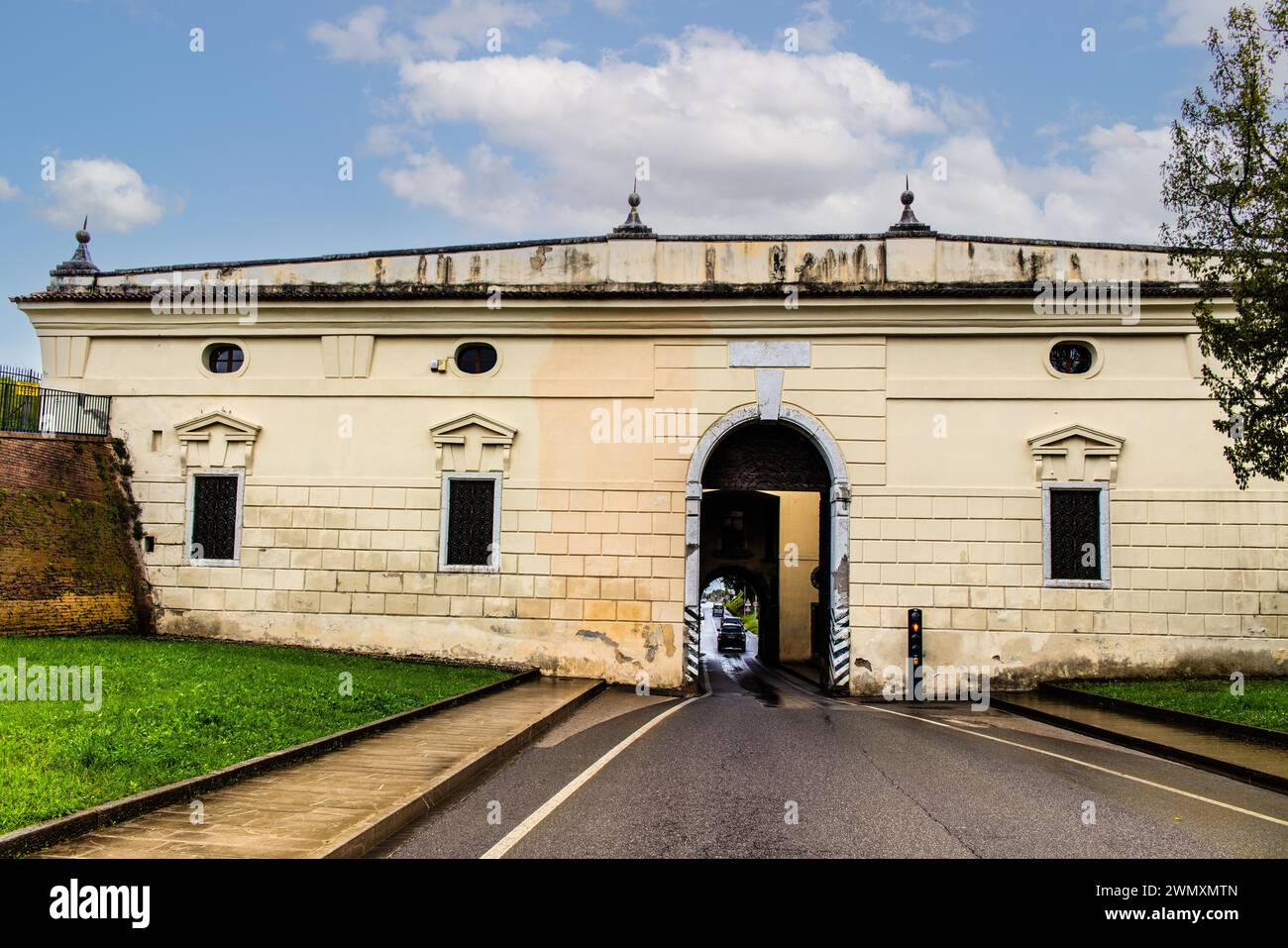 Star shaped floor plan hi-res stock photography and images - Alamy
