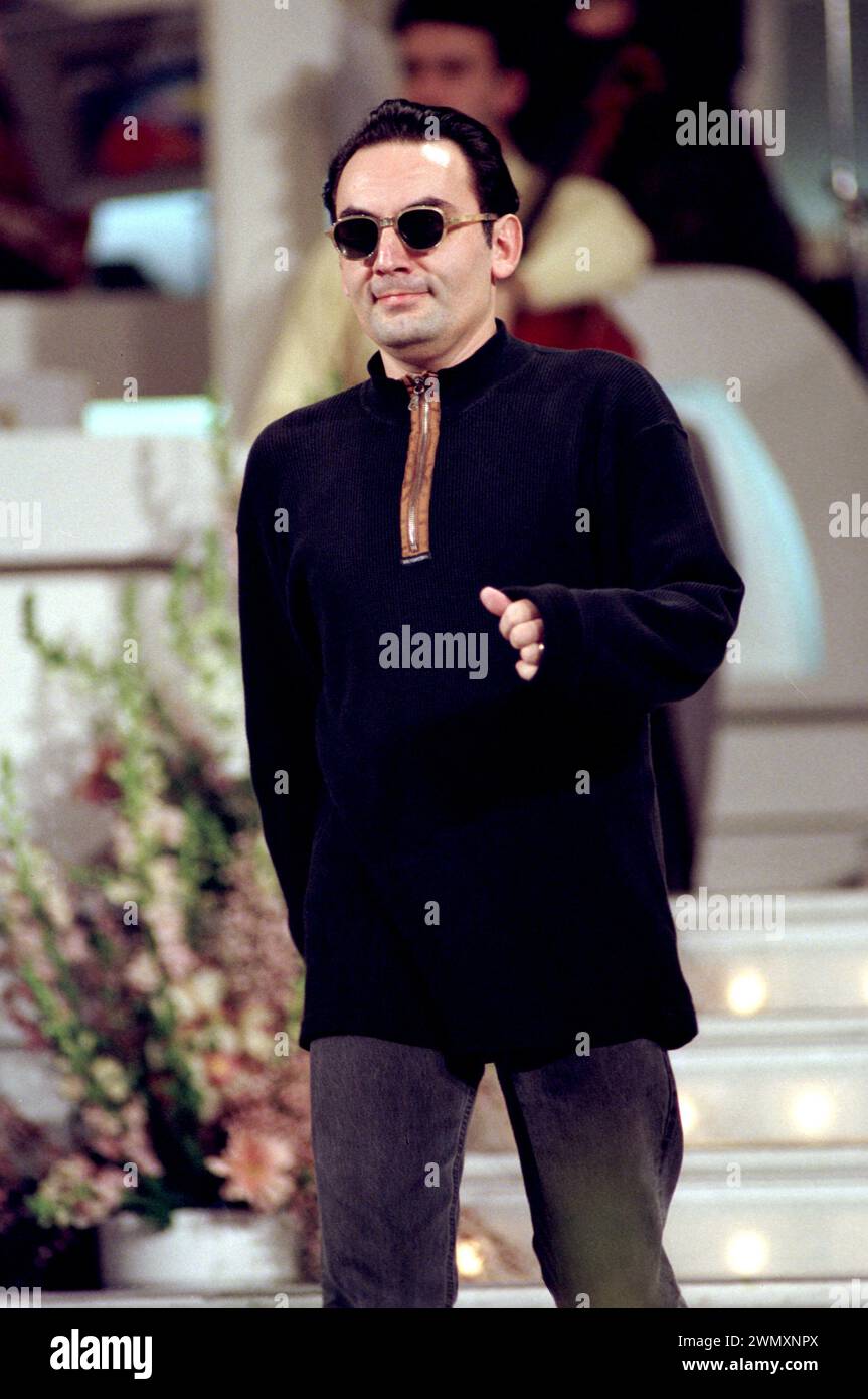 Mango sanremo 1995 hi-res stock photography and images - Alamy