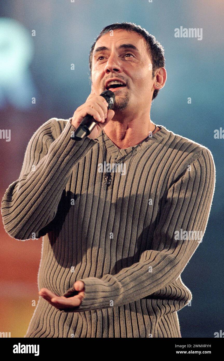 Mango 1999 hi-res stock photography and images - Alamy