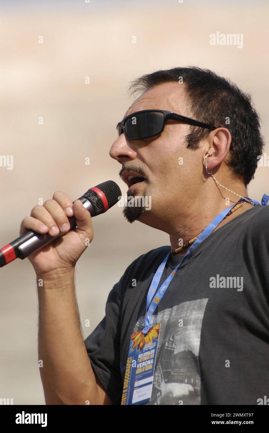 Verona Italy 07/09/2002: Pino Mango, Italian singer,during rehearsals ...