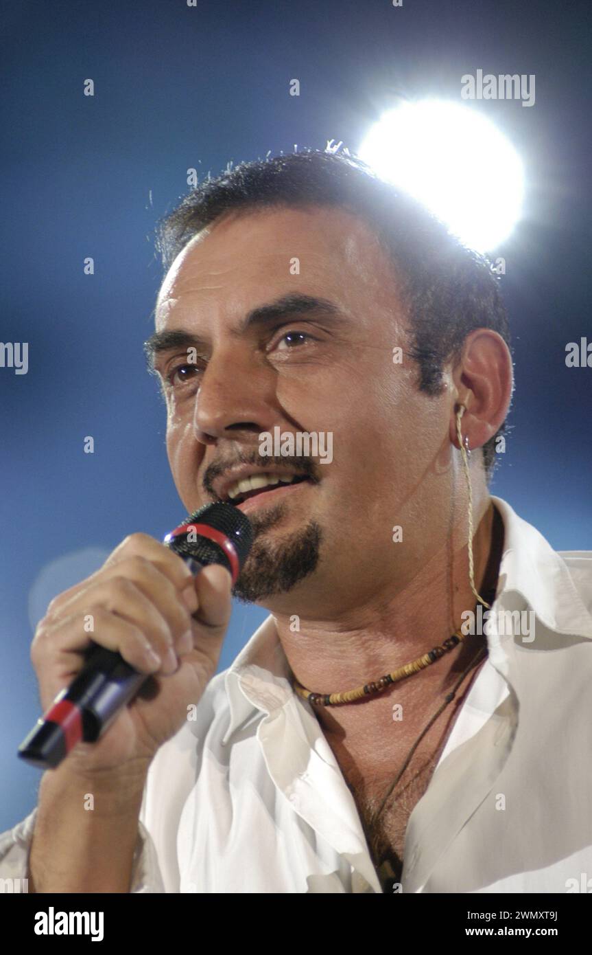 Mango foto 2002 hi-res stock photography and images - Alamy