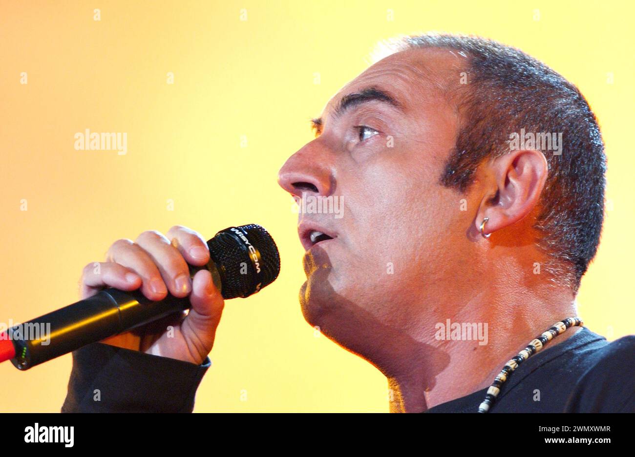 Mango 2004 hi-res stock photography and images - Alamy