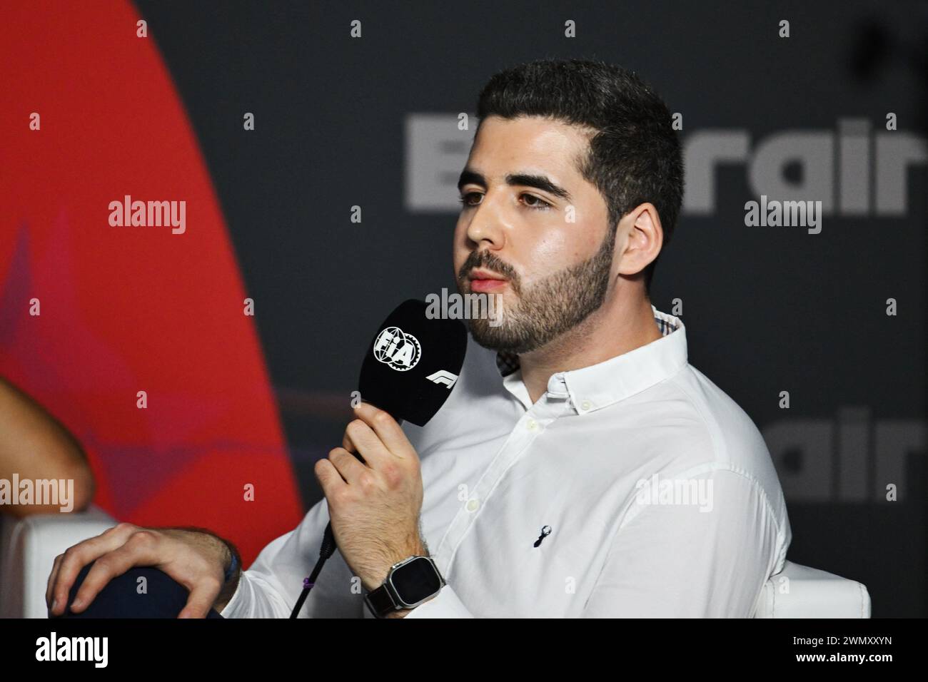 Sky sports f1 commentator hi-res stock photography and images - Alamy