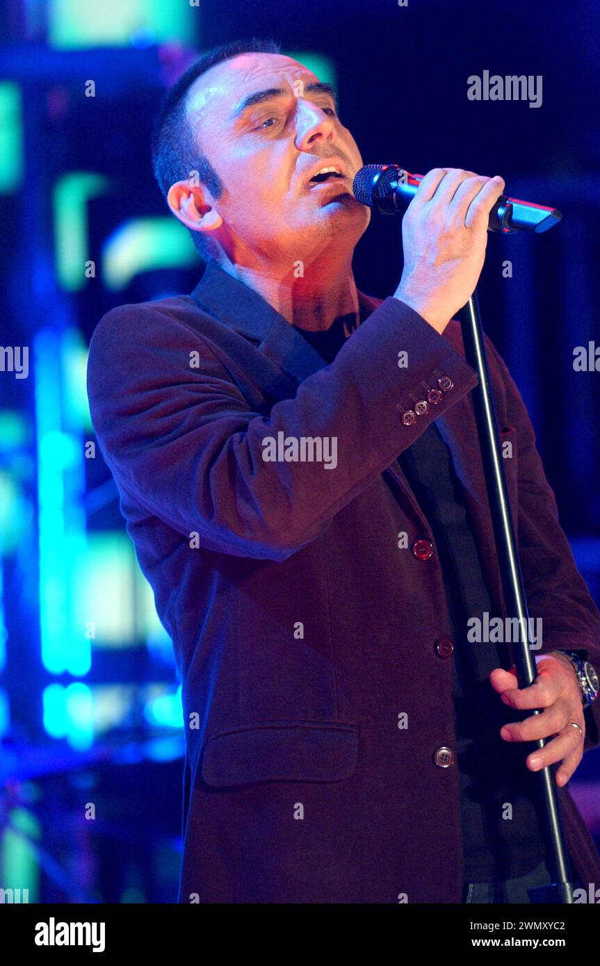 Milan Italy 17/11/2005: Pino Mango, Italian singer, during the ...