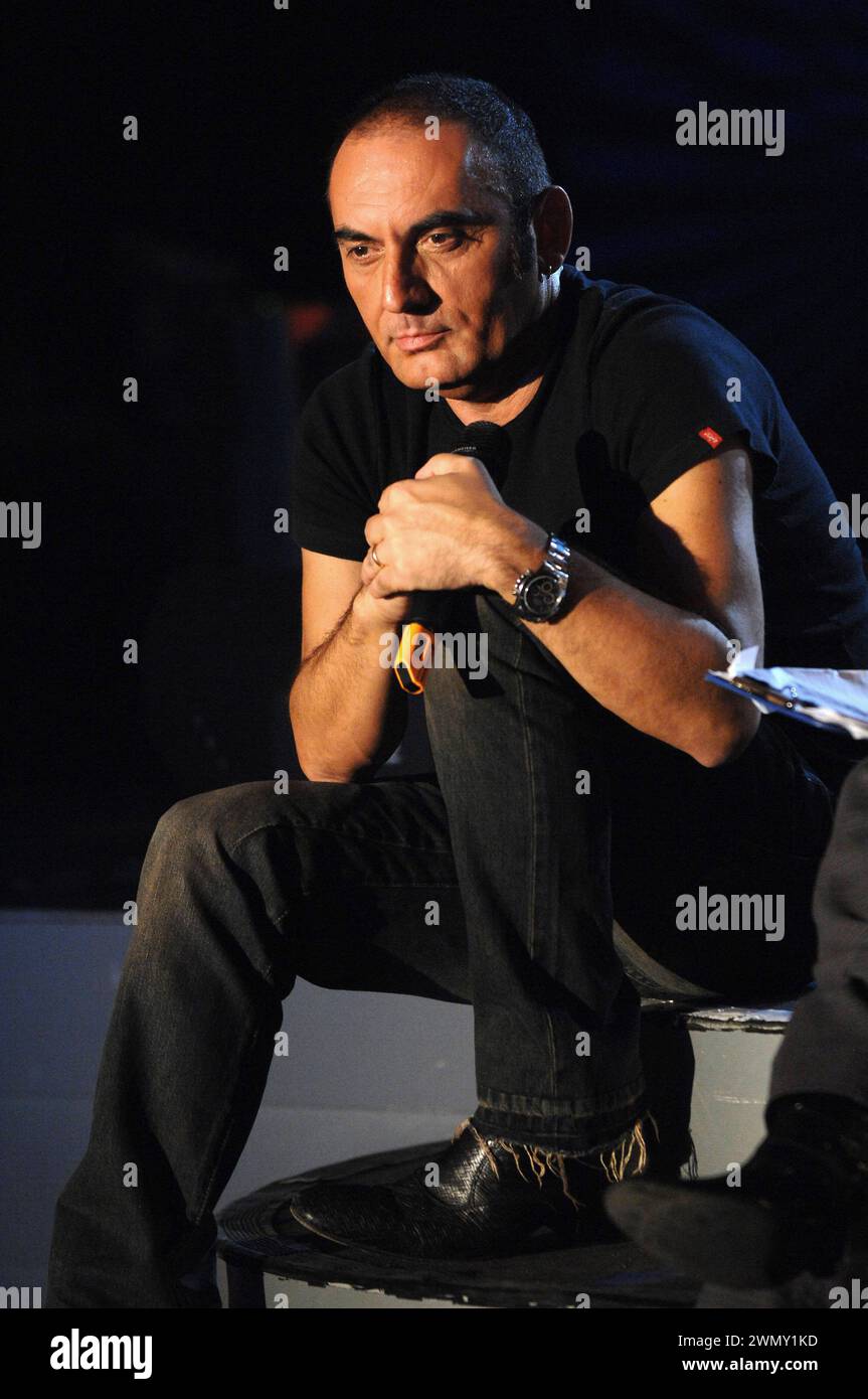 Mango fimmagini 2007 hi-res stock photography and images - Alamy