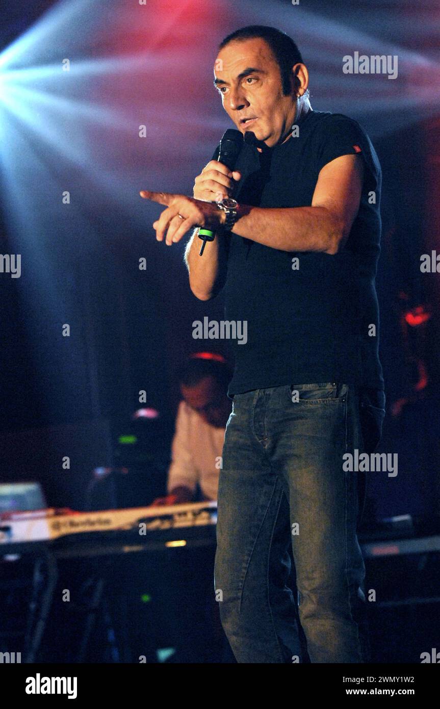 Milan Italy 05/10/2007: Pino Mango, Italian singer, during the live ...