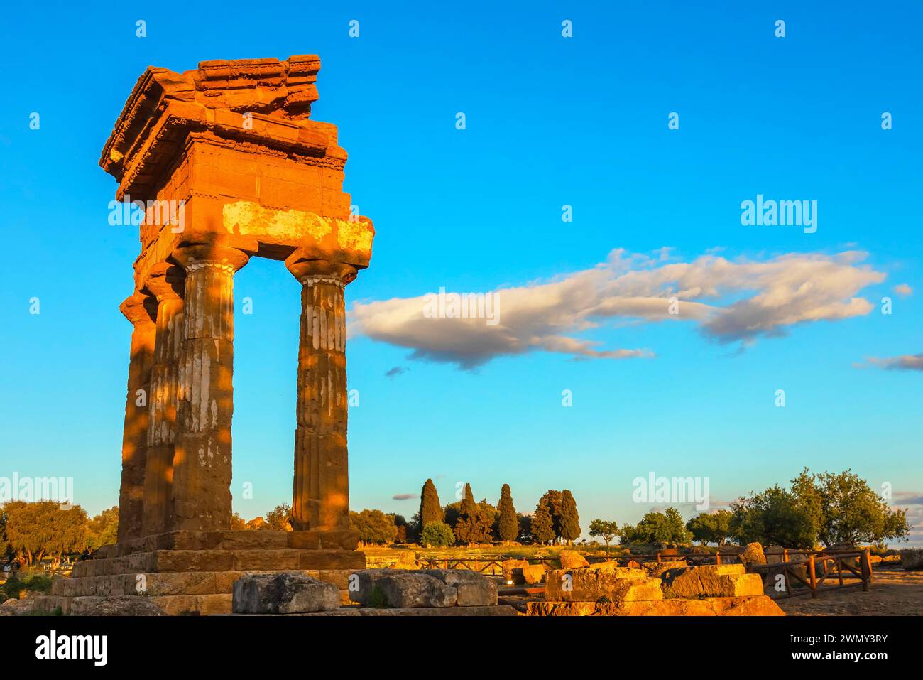 Sunset roman temples hi-res stock photography and images - Alamy