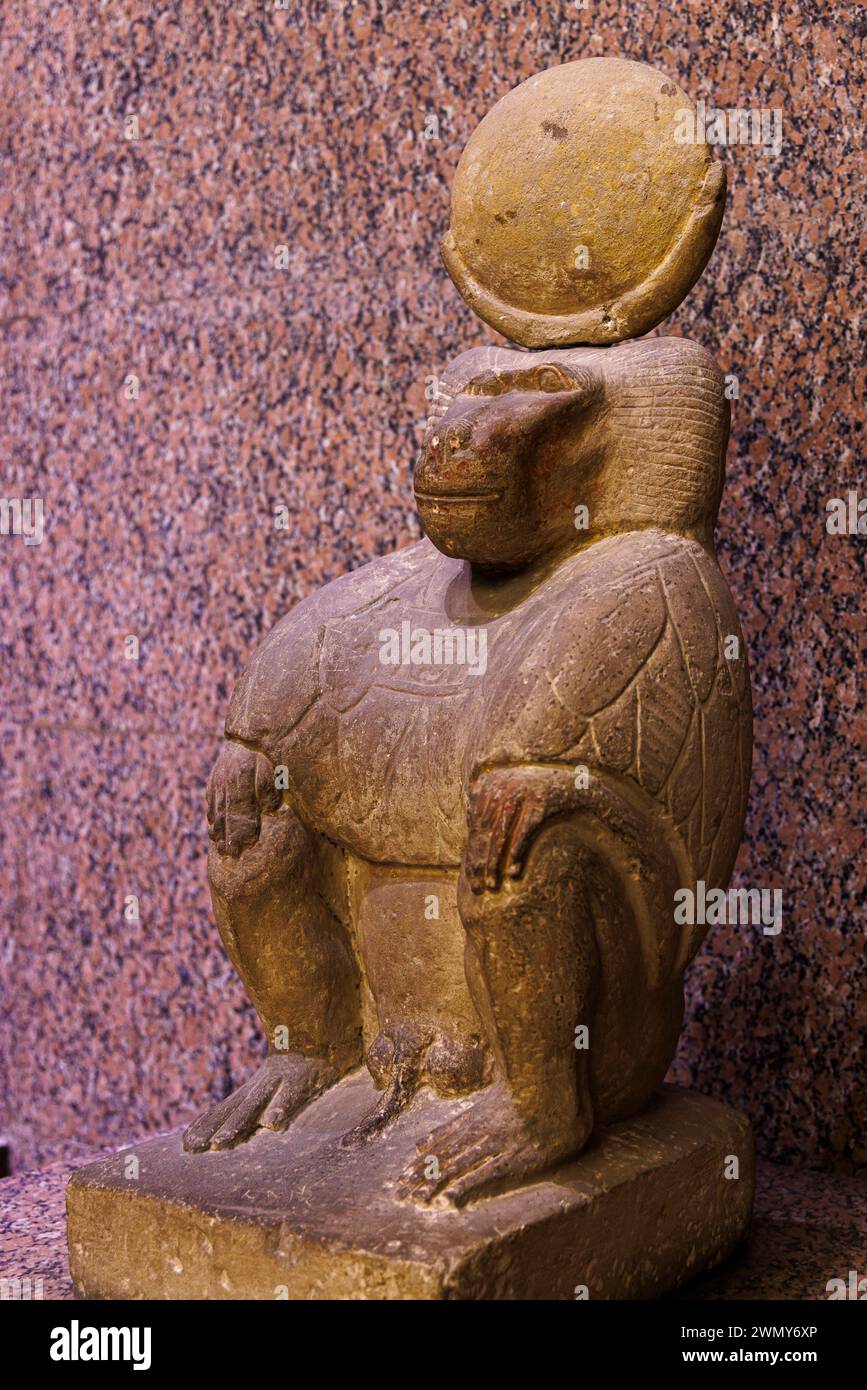 Statue in aswan hi-res stock photography and images - Alamy