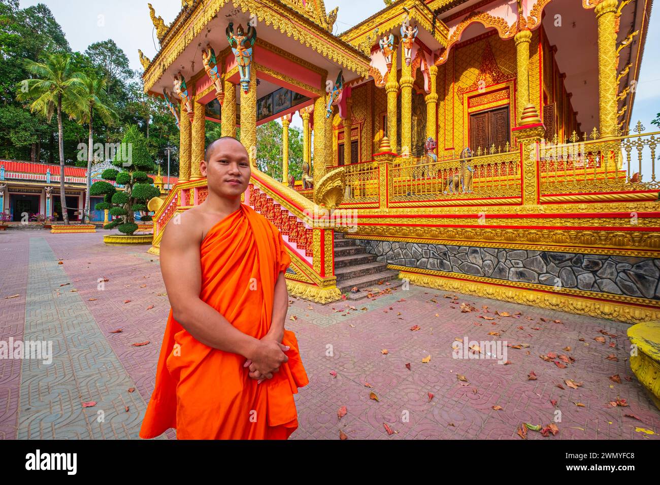 Vietnam, Mekong Delta, surroundings of Tra Vinh, young Buddist monk in Pisesaram Khmer pagoda ...
