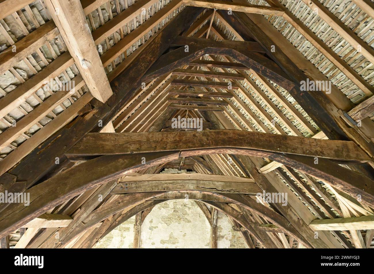 Medieval wooden beams hi-res stock photography and images - Alamy