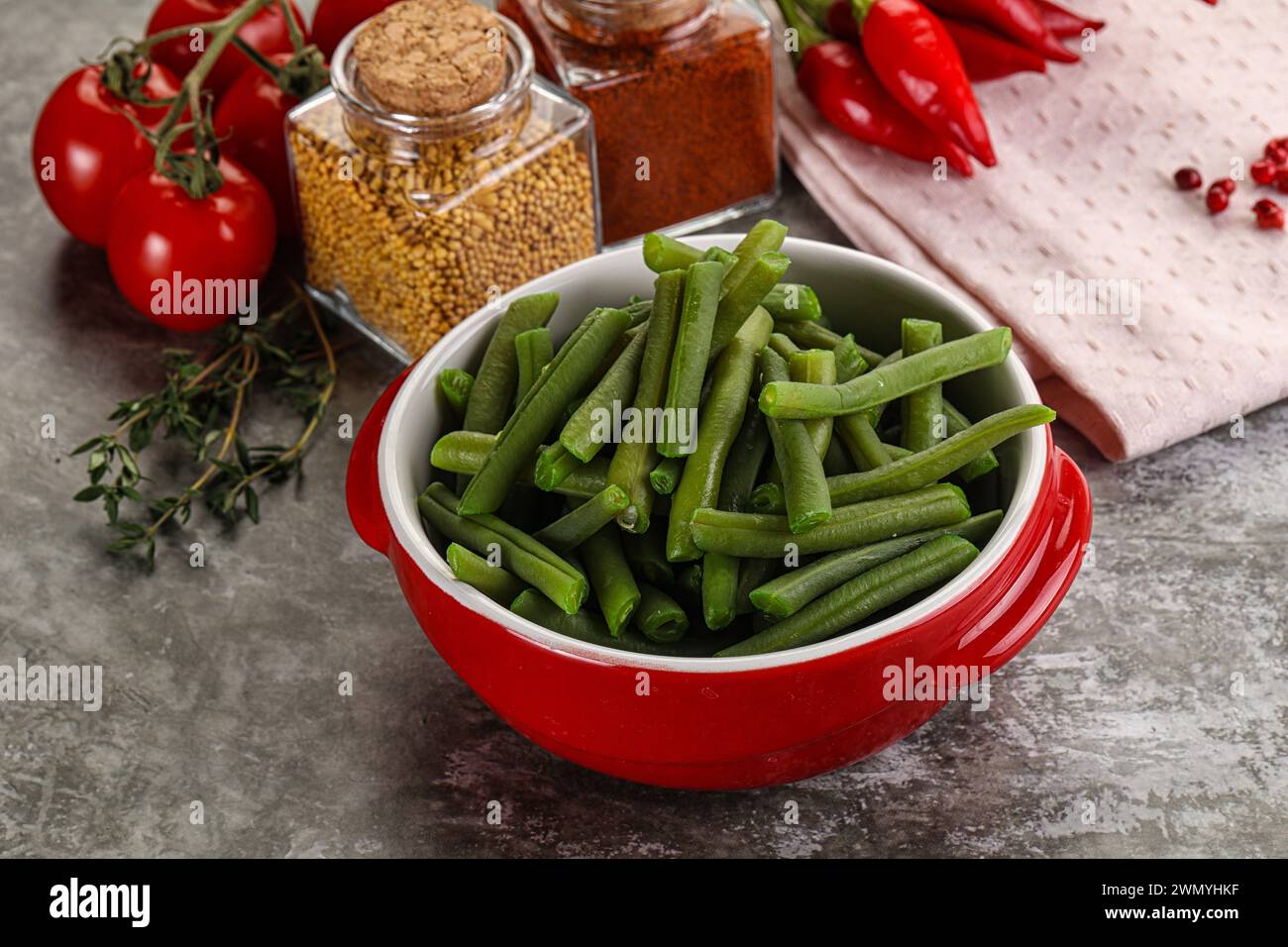 Vegan cuisine - boiled green bean snack Stock Photo - Alamy