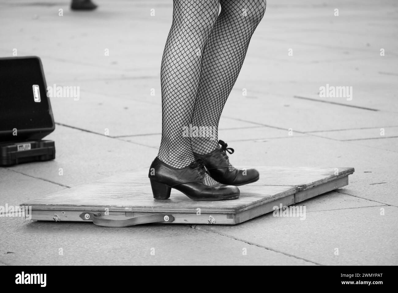 Dance feet hi-res stock photography and images - Alamy