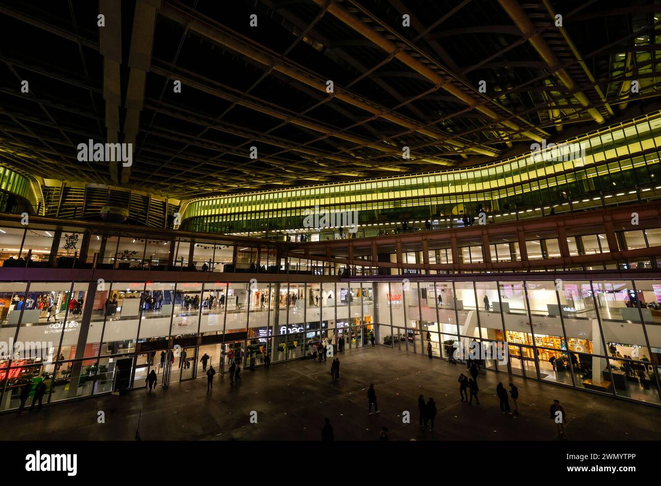 WESTFIELD FORUM DES HALLES PARIS Stock Photo - Alamy