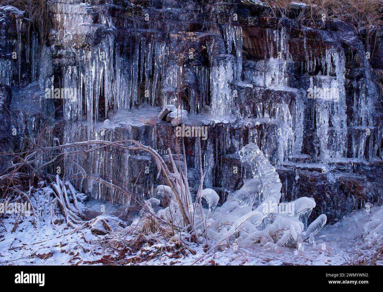 Blue ice cycles hi-res stock photography and images - Alamy