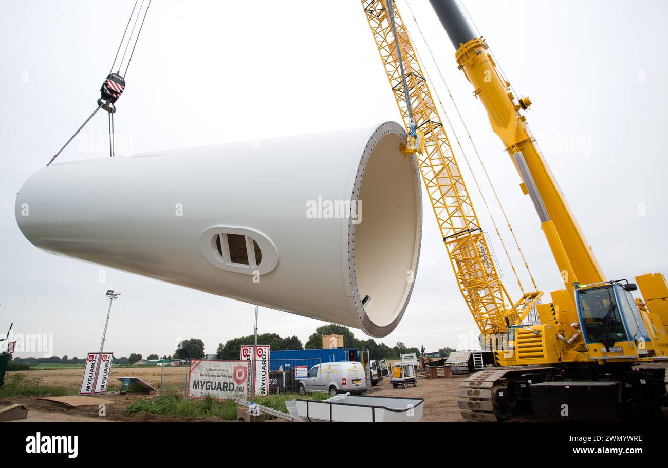 Installation of wind turbines in Ressen- Lifting a wind tower in Ressen ...
