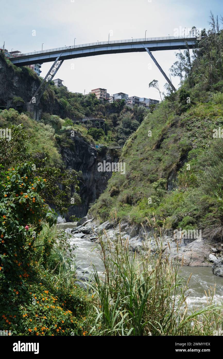 Deep gorge hi-res stock photography and images - Alamy
