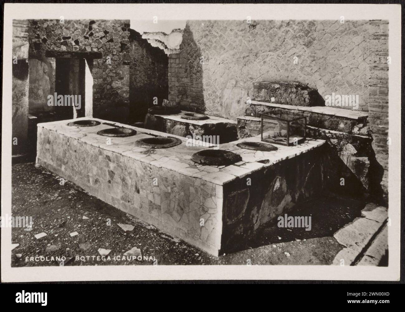 Bottego hi-res stock photography and images - Alamy