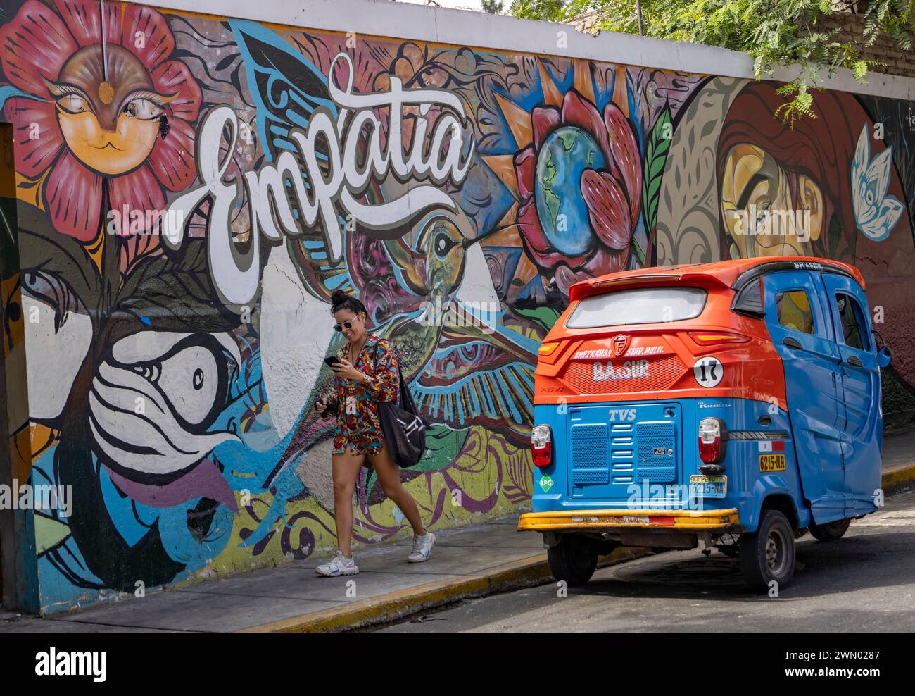 Barranco mural lima hi-res stock photography and images - Alamy