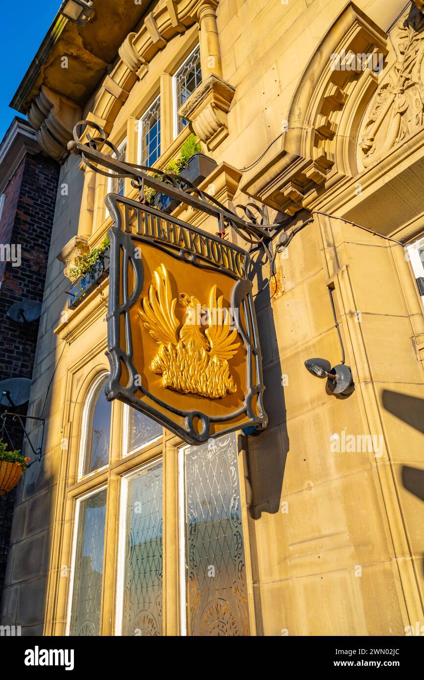 Pub history sign hi-res stock photography and images - Alamy