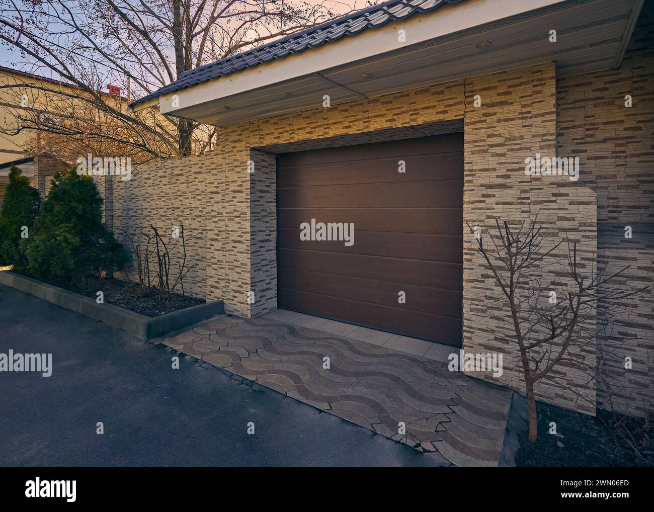 Automatic door hi-res stock photography and images - Alamy