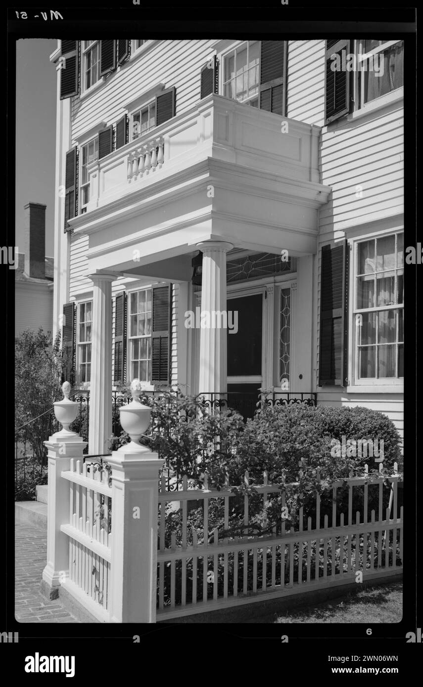 Flat-corniced portico, Edgartown, Martha's Vineyard. Flat-corniced ...