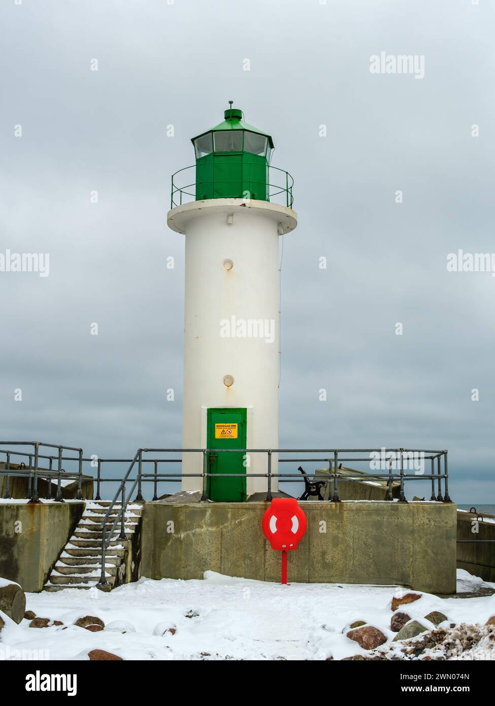 Radiant chill hi-res stock photography and images - Alamy